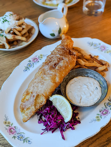 Le Poisson Bleu - Entertainment Ottawa